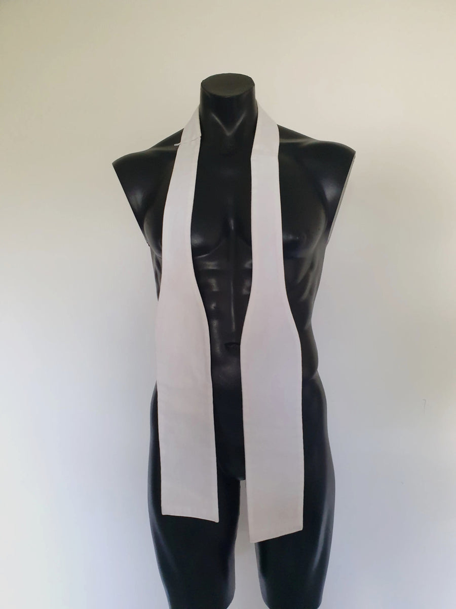 White Marcella Hunting Stock With Riding Crop Pin – Louisa Amelia Jane ...