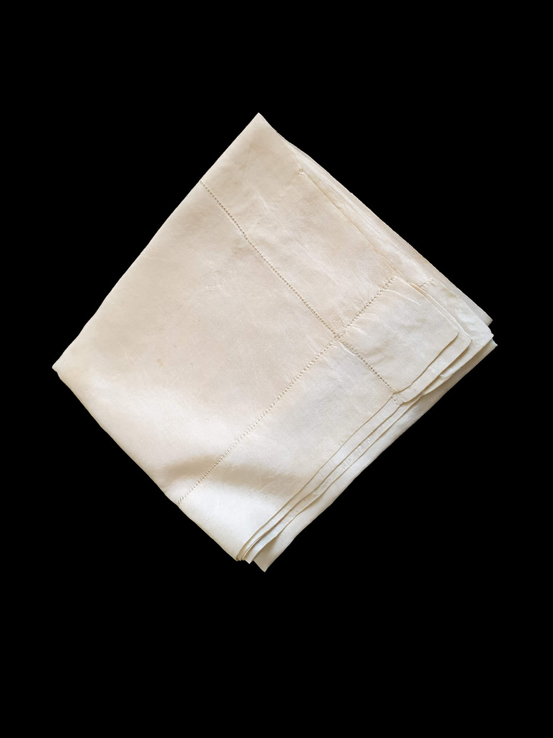 Extra Large Cream Silk Handkerchief – Louisa Amelia Jane Vintage